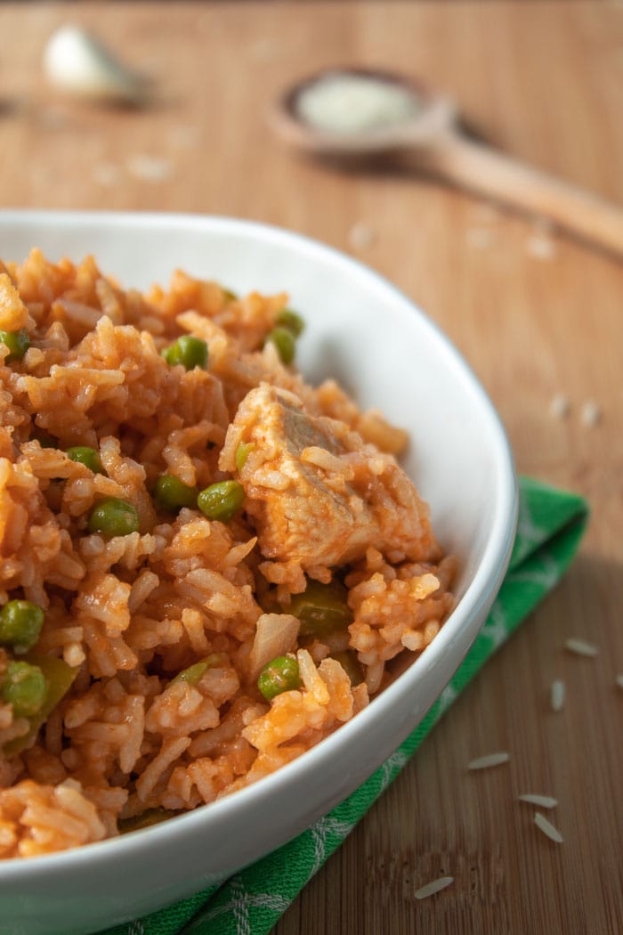 Brazilian Chicken and Rice: Galinhada Recipe • I Heart Brazil