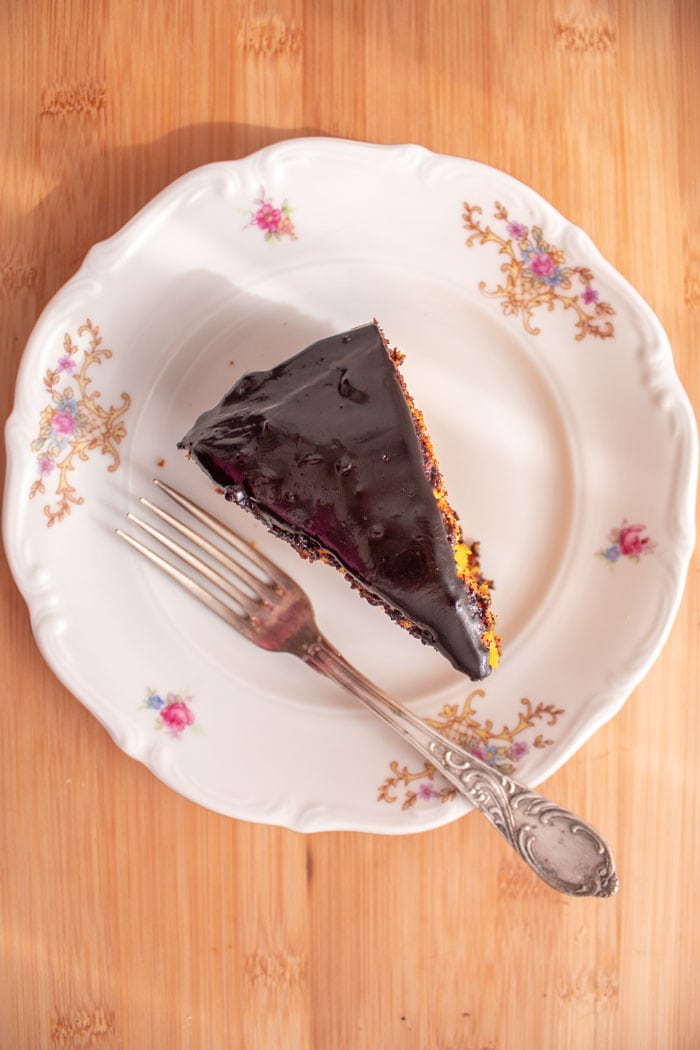 Traditional Brazilian Carrot Cake with Chocolate • I Heart Brazil